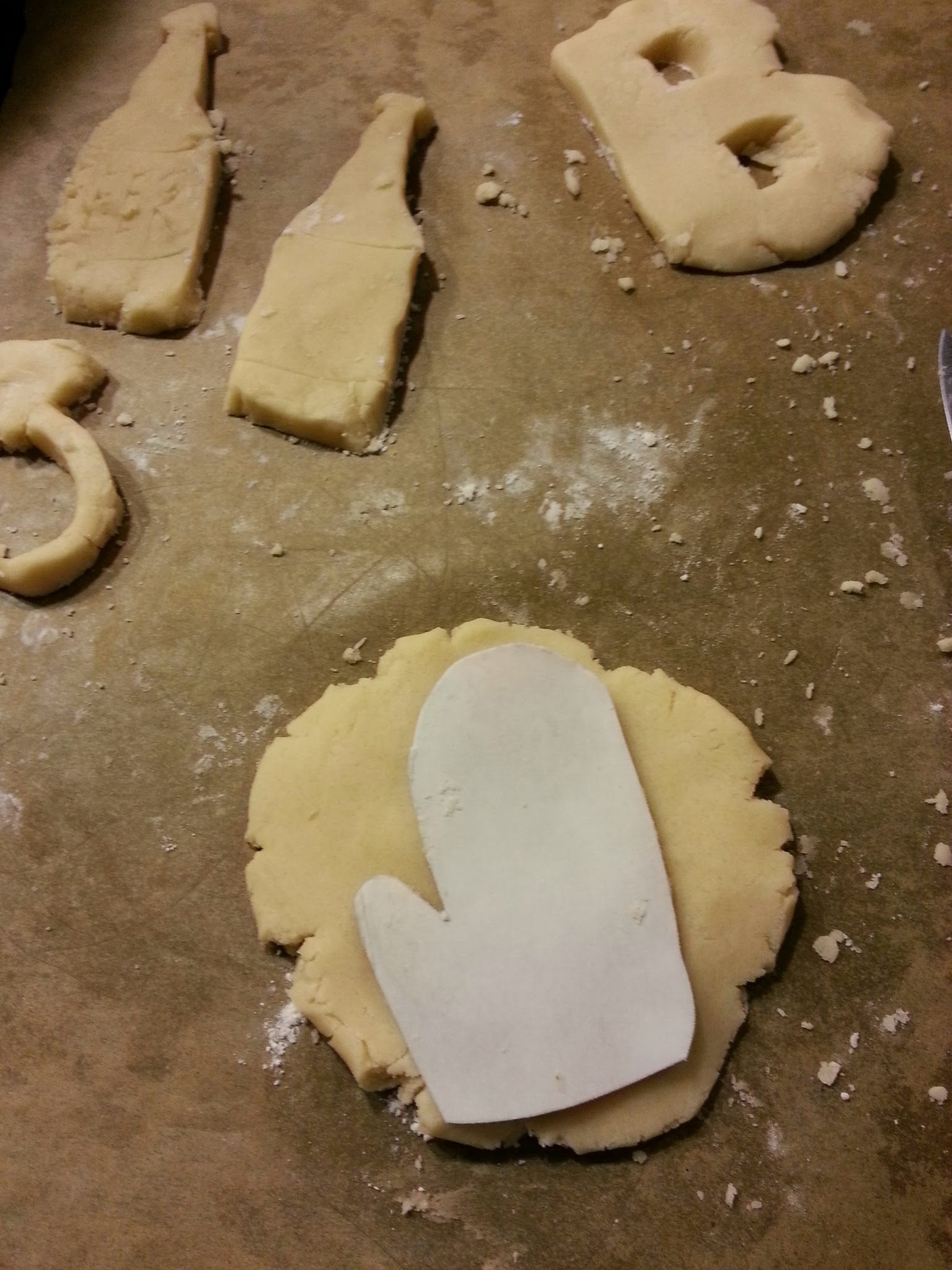 Edible Mittens!!! (chocolate dipped shortbread cookies) – I Crashed The Web